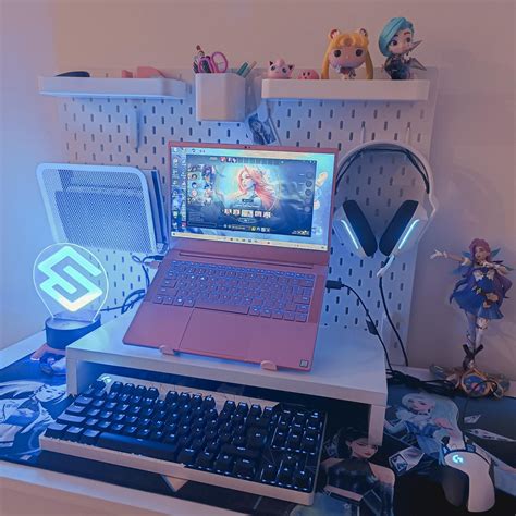How Many Seraphine Can You Spot In One Photo 😂 Added The New Seraphine Figure To My Desk It
