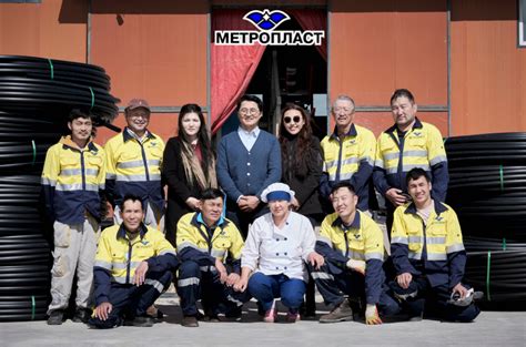 Монголд хуванцар бүтээцийг хөгжүүлэхэд хувь нэмрээ оруулан 10 жилийн