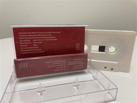 The Longest Distance Between Two Points Square Loop