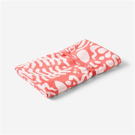 Mikrofaser Handtuch Größe Xl 110 × 175 Cm Bedruckt Polynesische Prints Nabaiji Decathlon