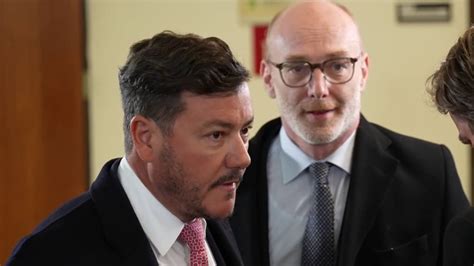 Einstweilige Verfügung Gegen Benko Mutter Jetzt Gibt Es Eine