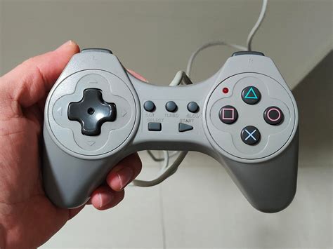 Can Anyone Identify This Controller R Psx