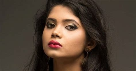 Sri Lankan Sexy Models Hasini Samuel Hot Photoshoot