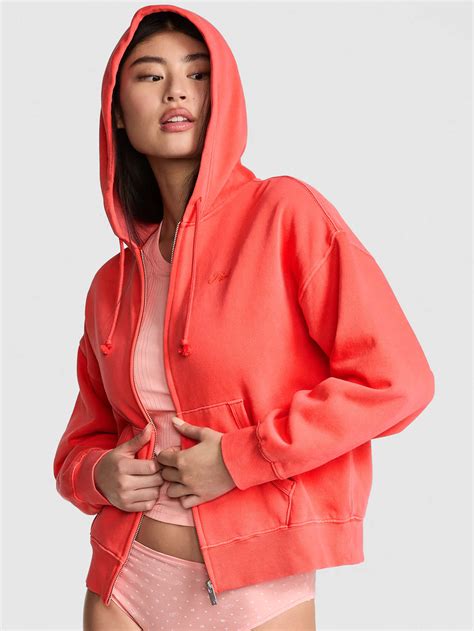 Gloria Tang Model Image