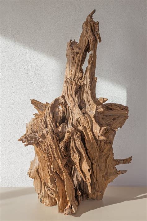 La Escultura Decorativa De Madera Moderna Imagen De Archivo Editorial Imagen De Moderno