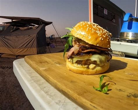 The Tropical Hawaiian Burger — Perth 4b4 Adventures