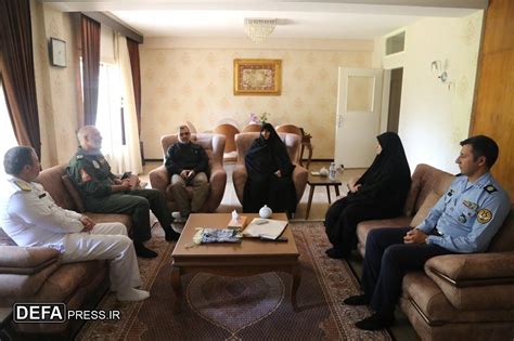 تصاویر حضور حاجیه خانم مدرسی همسر سردار شهید آقا مهدی باکری در شهر تبریز و دیدار با خانواده