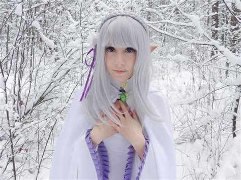 Emilia Cosplay Emilia Cosplay Cosplay First Photo