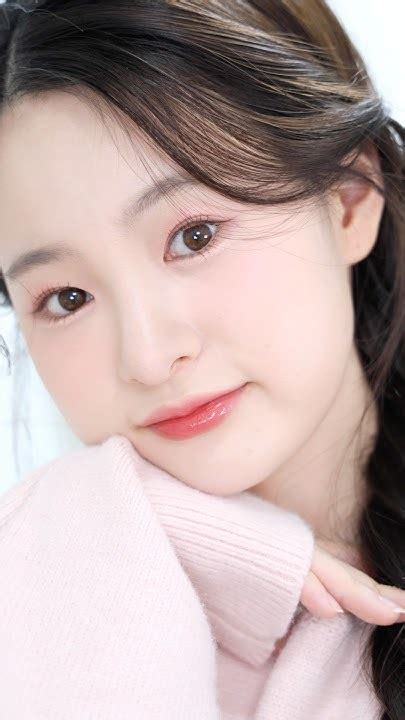 요즘 추구미 딸기 우유 메이크업🍓🥛 Youtube