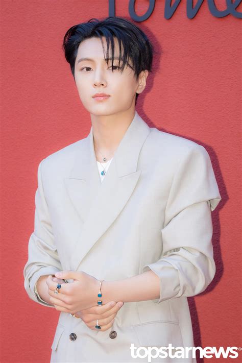 엔하이픈 제이 빠져드는 눈빛 포멜라토 포토콜 Hd포토