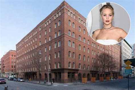 Jennifer Lawrence Home Photo