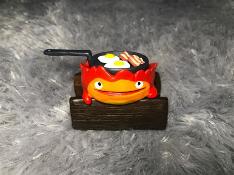 친구의 요청으로 하울의 움직이는성에 나오는 캘시퍼를 만들어봤다 자꾸 초등학교때 그렸던 불조심포스터가 생각난다 🤣 아쉬운점도