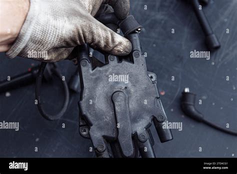 Engine Ignition System Distributor And High Voltage Ignition Cable