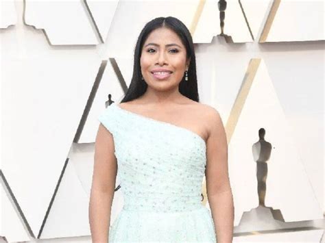 Oscar 2019 Así Llegó Yalitza Aparicio Acompañada De Su Mamá