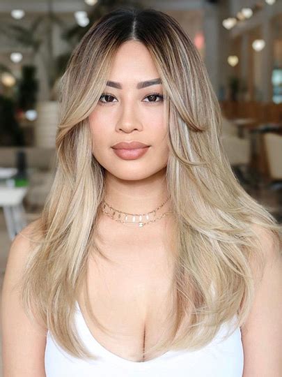 Wavy 18 Synthetic Long Wavy Wigs