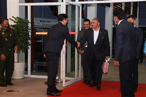 គណៈប្រតិភូបានមកដល់កម្ពុជាបណ្តើៗហើយ ដើម្បីចូលរួមកិច្ចប្រជុំកំពូលអាស៊ាន និងកិច្ចប្រជុំពាក់ព ័ន្ធ