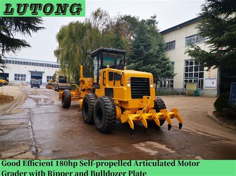 Good Efficient 180hp Self Propelled Articulated Motor Grader With Ripper And Bulldozer Plate