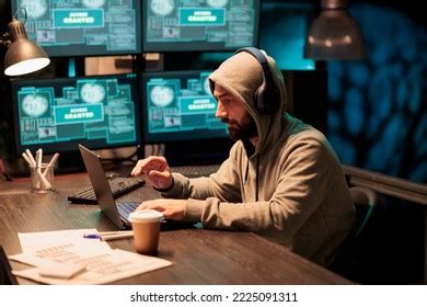 4 825 Hacker Breaking Security Images Stock Photos Vectors Shutterstock