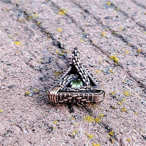 I Made Some Tiny Wire Pendants R Crafts