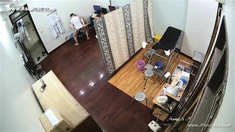 Hackers Use The Camera To Remote Monitoring Of A Lover S Home Life