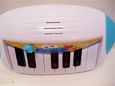 Lets Rock Elmo Sesame Street Piano Keyboard Musical Toy Hasbro Cookie
