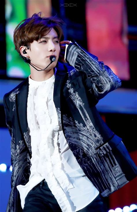 Top 10 Sexiest Outfits Of Btss Jungkook