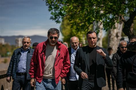 თბილისის მტკვრის მარცხენა სანაპიროზე დაზიანებული საგზაო მონაკვეთის გამაგრება მიმდინარეობს