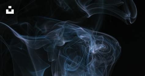 검은 배경에 흰 연기 사진 Unsplash의 무료 회색 이미지