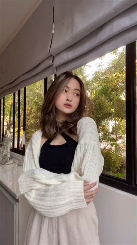 Odelyn Gaya Jalanan Wanita Pakaian Fashion Model Pakaian