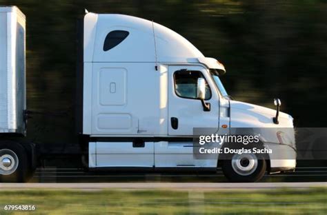 Lorry Side View Photos And Premium High Res Pictures Getty Images