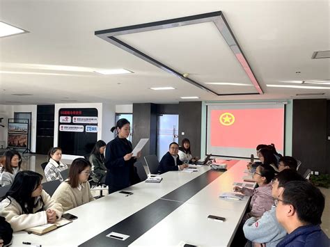 智引公司团支部举行“离团不离心 青春不散场”超龄团员退团仪式 党群工作 陕西建材科技集团股份有限公司—官方网站
