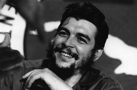 เช กูวารา ชีวะประวัติ เช กูวารา Ernesto Che Guevara เช กูวารา เกิดเมื่อวันที่ 14 พฤษภาคม ปี