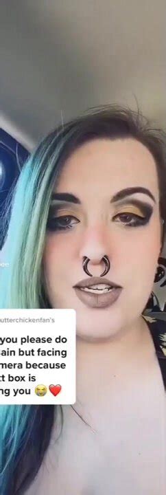 Blue Hair White Tongue