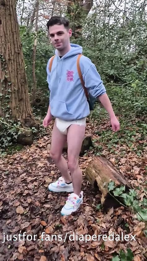 Di Luar Tukar Lampin Xhamster