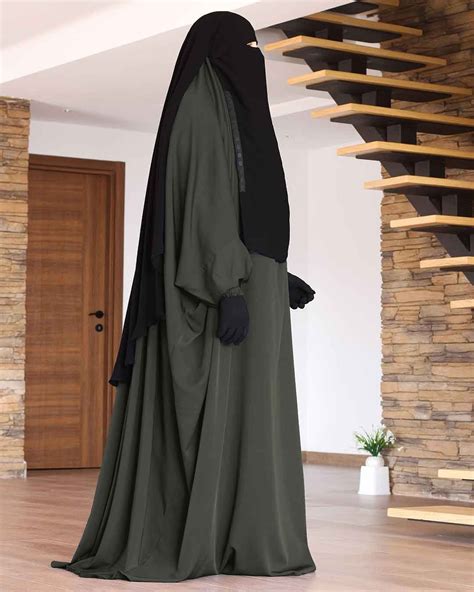 طقم رائع لمحبي جلباب قطعة واحدة Enouva