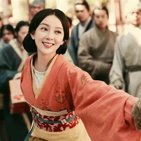 翩若惊鸿婉若游龙的洛神真的是甄夫人吗 曹植 曹丕 甄氏