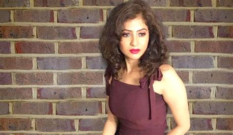 வபசசர வழககல பலவட நடக கத Actress arrested for allegedly running sex racket