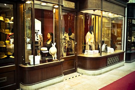 무료 이미지 거리 레스토랑 도시의 여행 바 후지 필름 인테리어 디자인 부티크 영국 런던 관광 명소 후지쯔 1 소매 후지 스 디스플레이 창