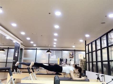 더바디필라테스 대표 정희영 오랜만에 유니쌤과 듀엣필라테스 재밌다🤪🤪 Instagram