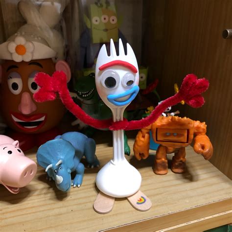 포키 만드는 방법 궁금하신 분들 계신가용 두번째 포키 만들때 자세히 업로드 해드리려고 하는데 궁금하신 분들 팔로우 마구마구 좋아요 마구마구 눌러주시고 자주자주