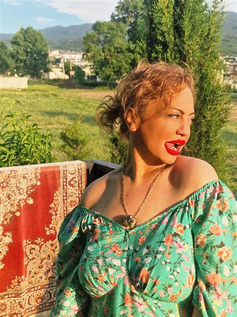 თამუნია მექერიშვილი Added A New Photo თამუნია მექერიშვილი