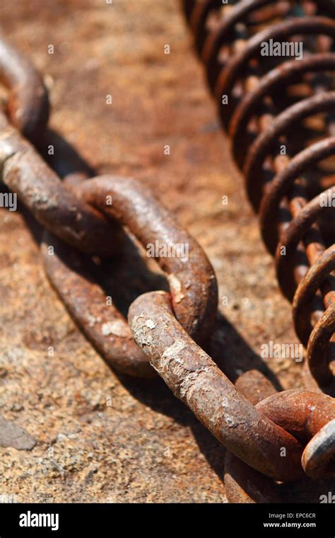 Rusted Chain Hi Res Stock Photography And Images Alamy