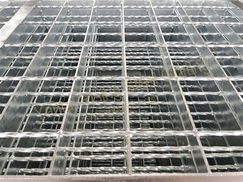 Hot Dip Galvanized Steel Grating For Car Parking Floors