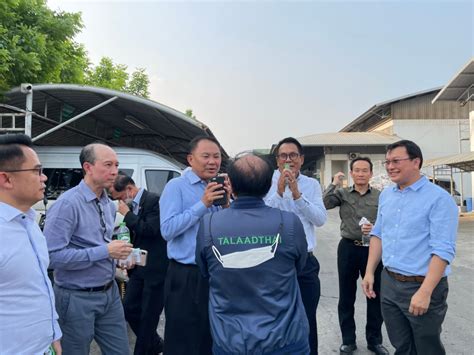 ថ្នាក់ដឹកនាំកំពូលសមាគមឧកញ៉ាកម្ពុជា អមដំណើររដ្ឋមន្រ្តីកសិកម្ម ស្វែងយល់ទីផ្សារបោះដុំកសិកម្ម នៅប្រទេសថៃ