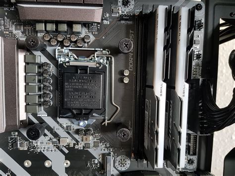 Is This Normal Read My Comment Below Rpcmasterrace