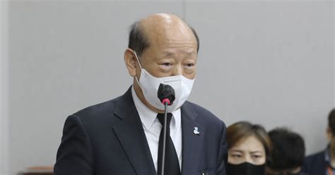 이태원 참사 희생자 애도 발언하는 송두환 국가인권위원회 위원장