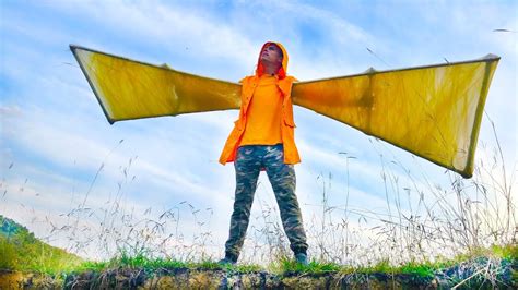 Я сделал КРЫЛЬЯ из скотча и пленки. Как сделать Крылья ЖЕЛТЫЙ блогер ...