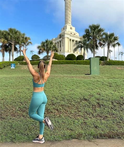 Clarissa Molina Univision Rbikininewsbabes