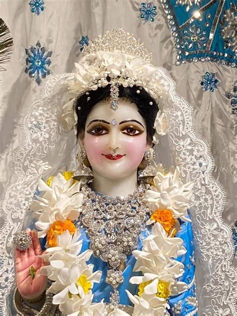 Pin By Radha Madhava Kailash On Deities Makeup Radha Krishna Modern