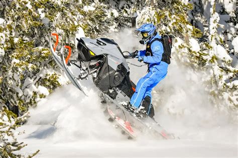 Summit X 2026 De Ski Doo Plus Léger Plus Rapide Plus Fort